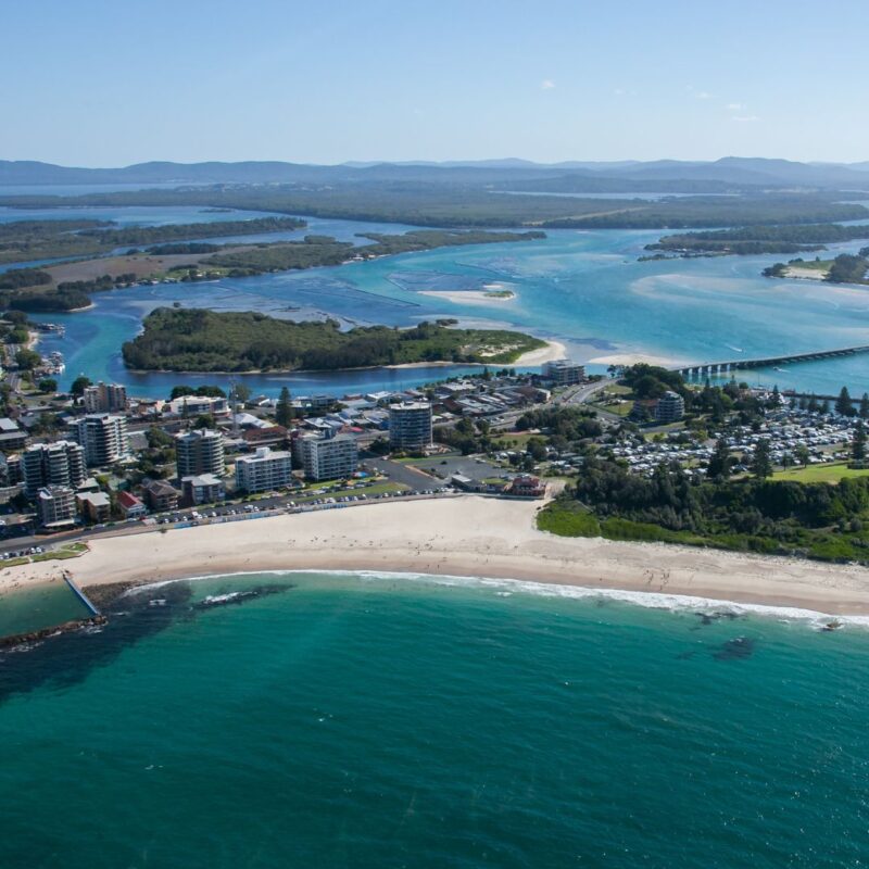 Tiona Holiday Park - Beachfront & Waterfront Accommodation, Glamping ...